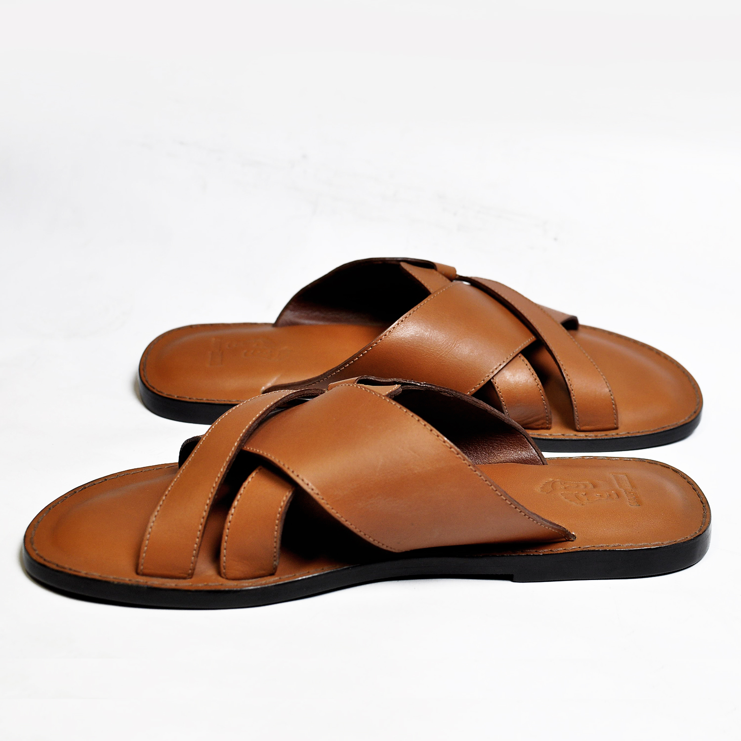 Seyi - Happy Feet Store